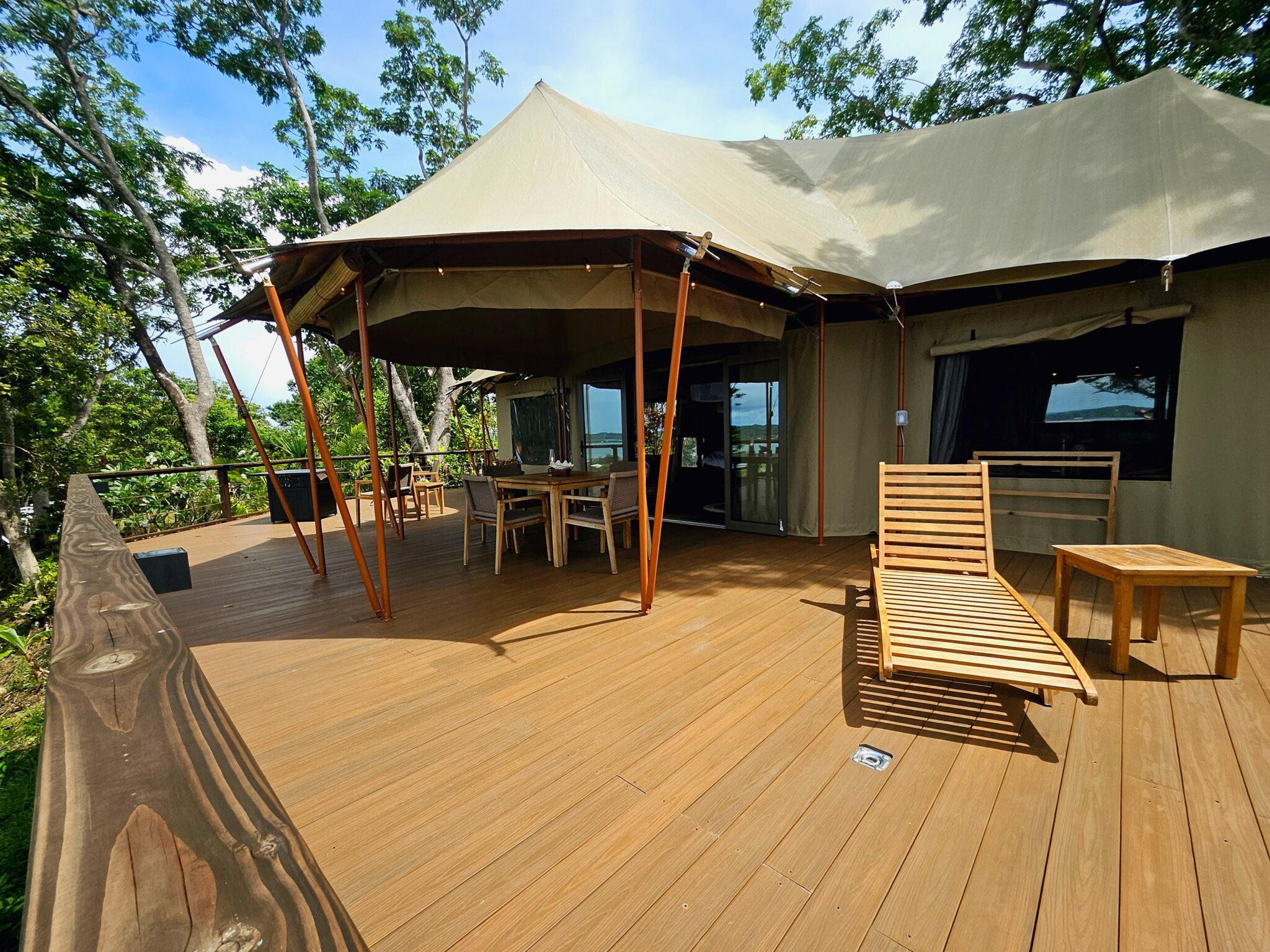 Canvas – Palau Carolines Resort